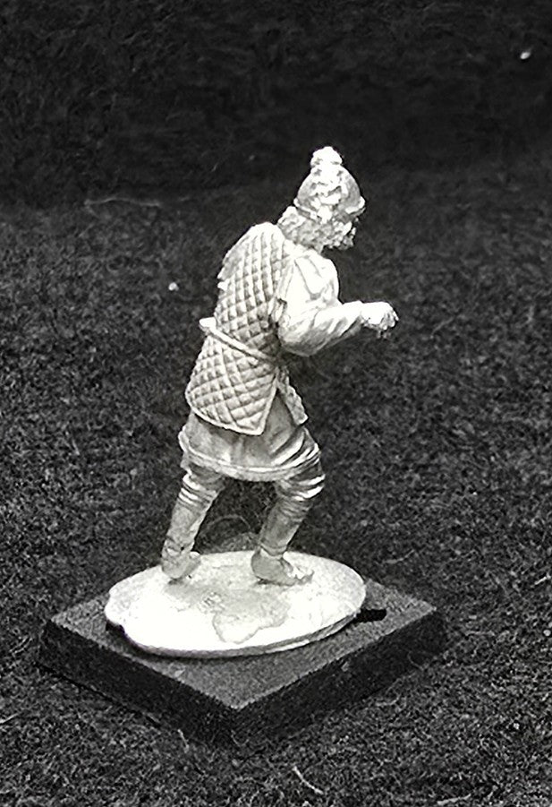 52-9104: Byzantine Warrior, Charging – Ral Partha Legacy